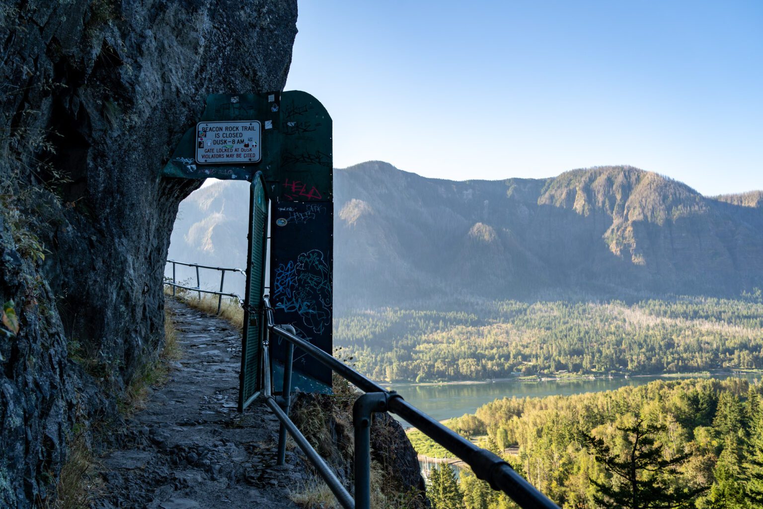 Hiking the Beacon Rock Trail: Everything You Need to Know