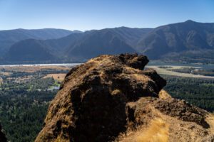 How to Hike the Amazing Hamilton Mountain Trail in the Gorge